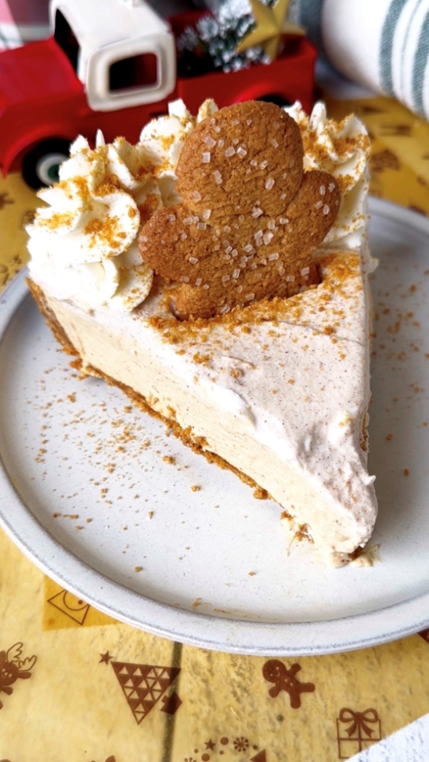 Gingerbread No Bake Cheesecake - Sweet Monkey